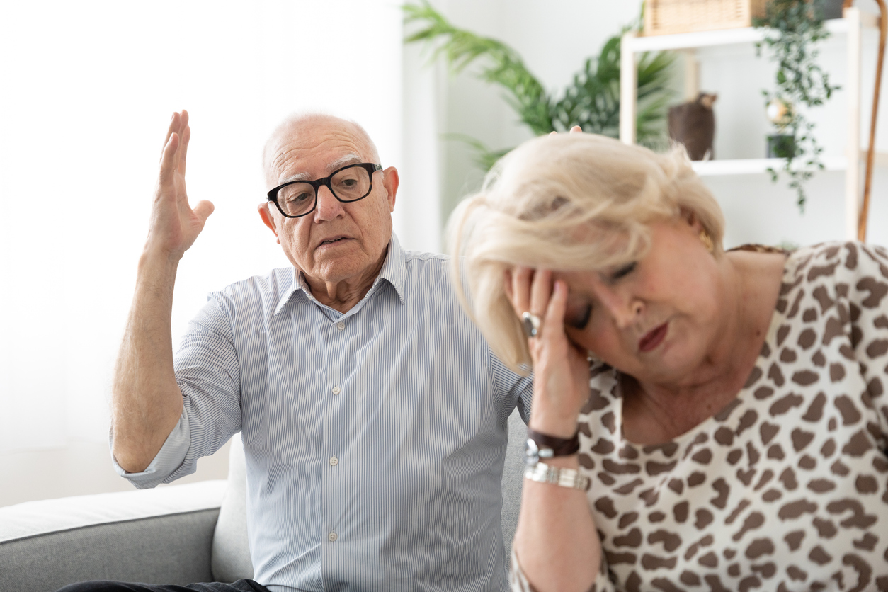 How Often Do Older Couples Fight? 9 Ways To Stop Arguing So Much With ...