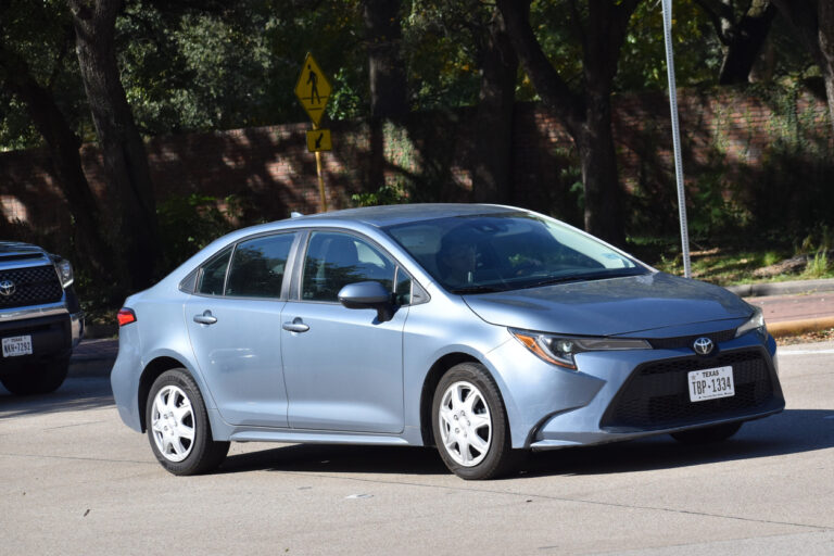 11 Built-to-Last Cars That Could Be the Last One Older Seniors Will ...