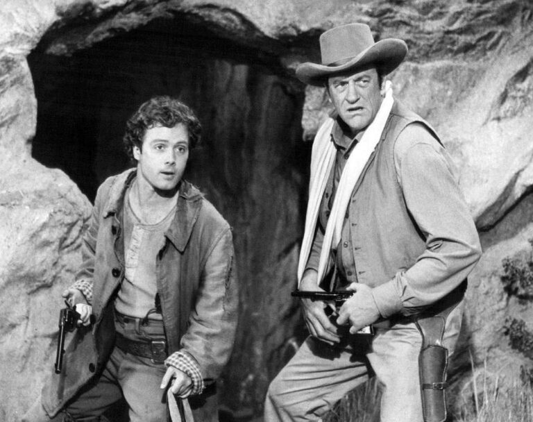 13 Timeless TV Shows Boomers Grew Up Watching Every Week | Retiredom