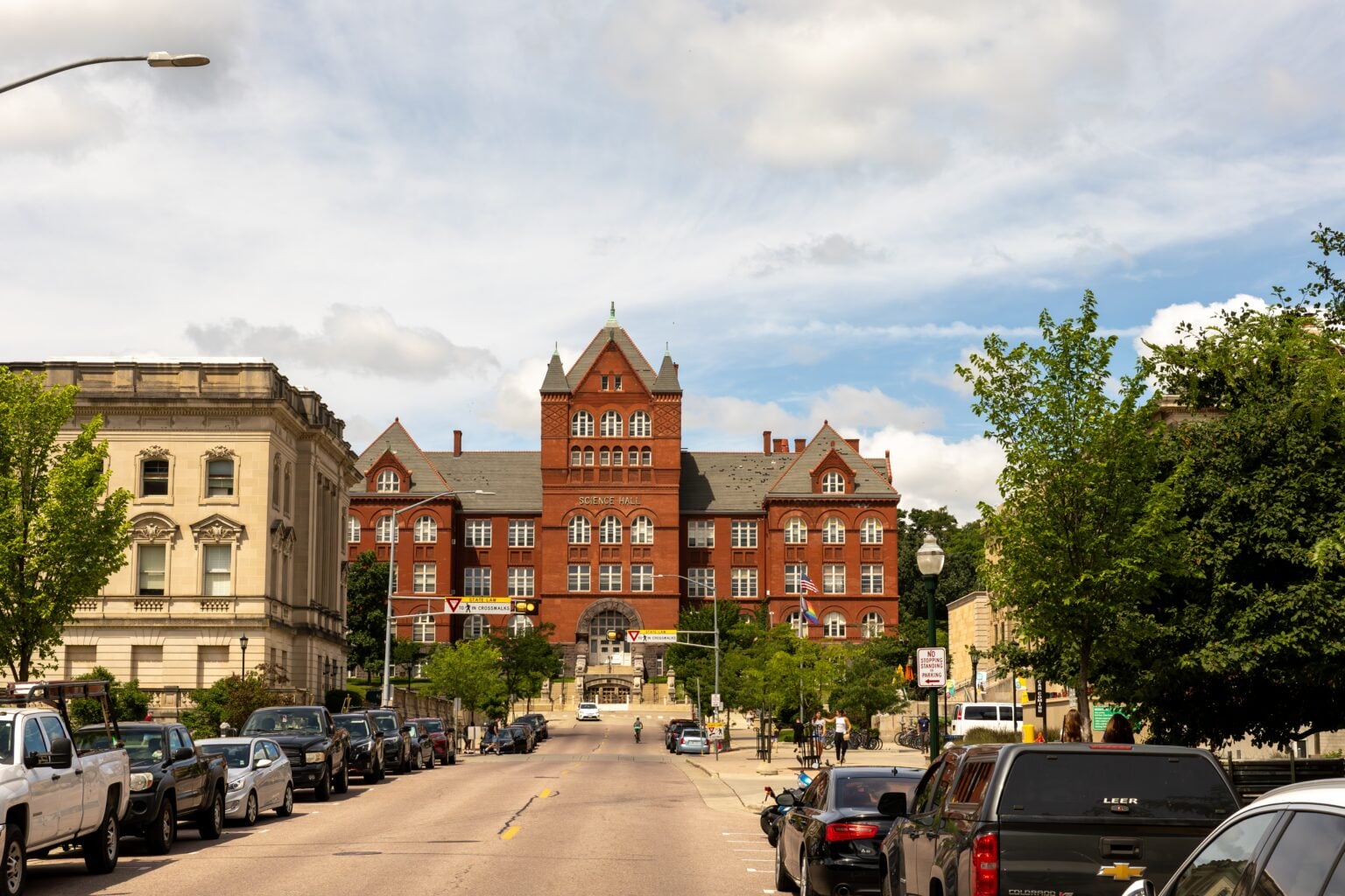 13 College Towns Where Retirees Are Living Their Best Lives | Retiredom