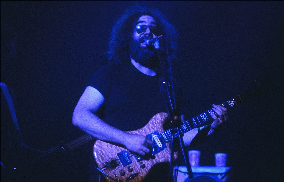 12 Ways Jerry Garcia and The Grateful Dead Left a Big Mark on Boomers ...